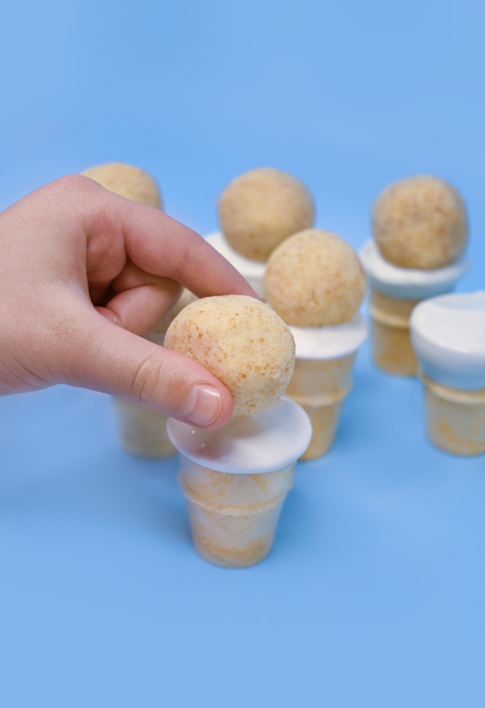 Snowball Cake-Pop Cones | Homemade Cake-Pop Recipe